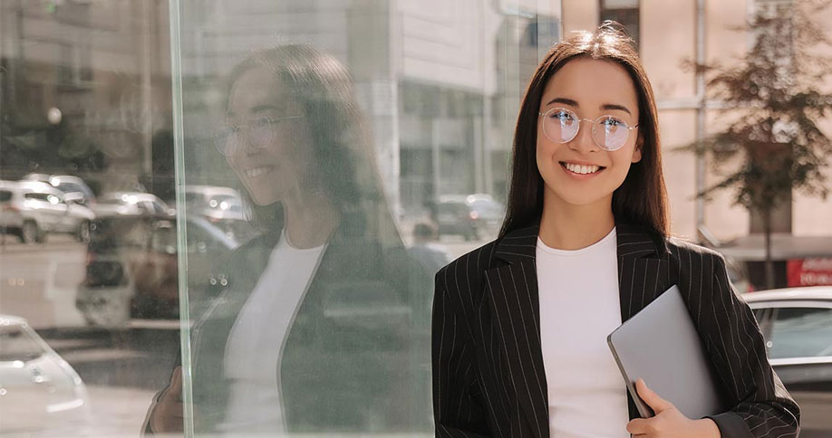 ESG Luxe | L'école du management et marketing de luxe de bac à bac+5